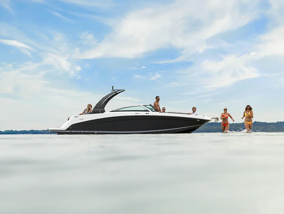 The Story of Four Winns: A Leading Boat Manufacturing Brand | Four ...